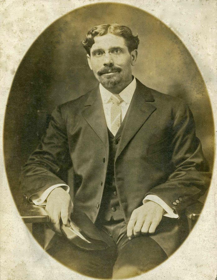 Compton in chair | CONFESSIONS OF AN ORAL HISTORIAN