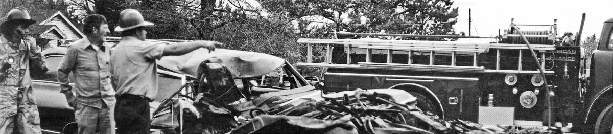 “Anatomy of a Crash Scene” – Action Photographs taken after the crash ...