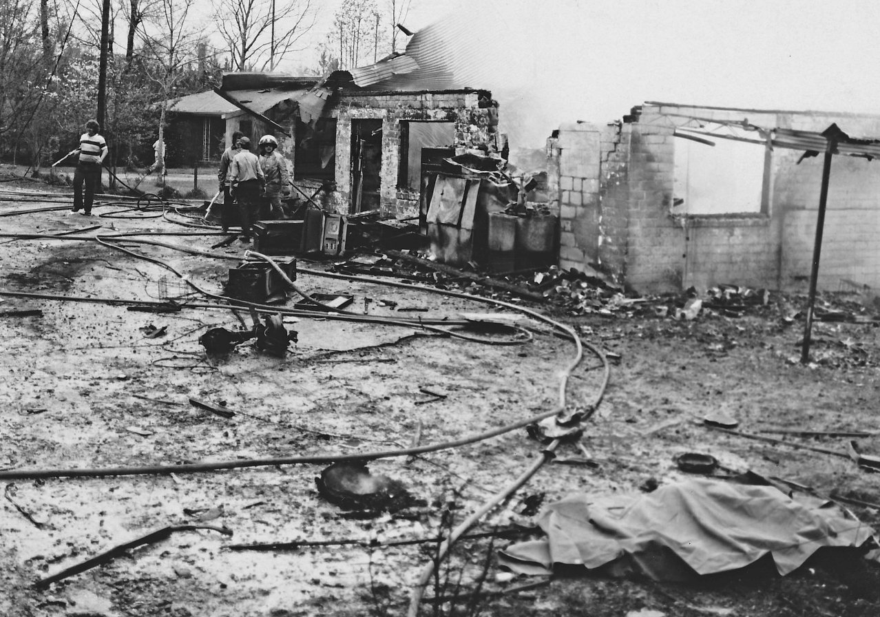 “Anatomy of a Crash Scene” – Action Photographs taken after the crash ...